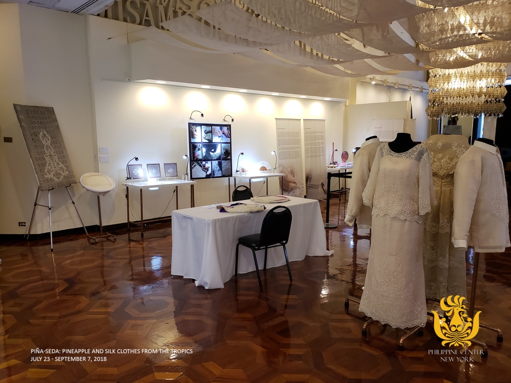 Piña-Seda: Pineapple and silk clothes from the tropics – Philippine ...